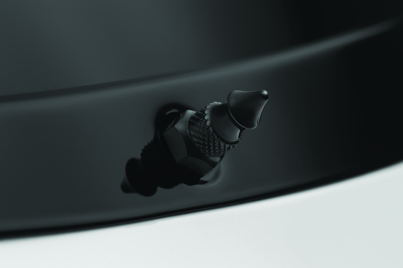 Kuryakyn Windshield Spikes FLTR Black – Fuel Injector Connection